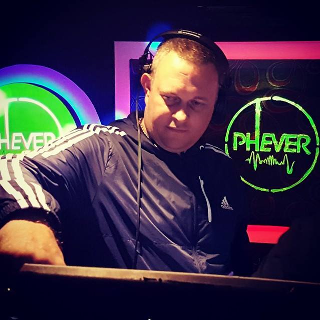 Review: Hugo McCann’s ‘Best Sets’ on PHEVER:TV-Radio | Rhea Boyden